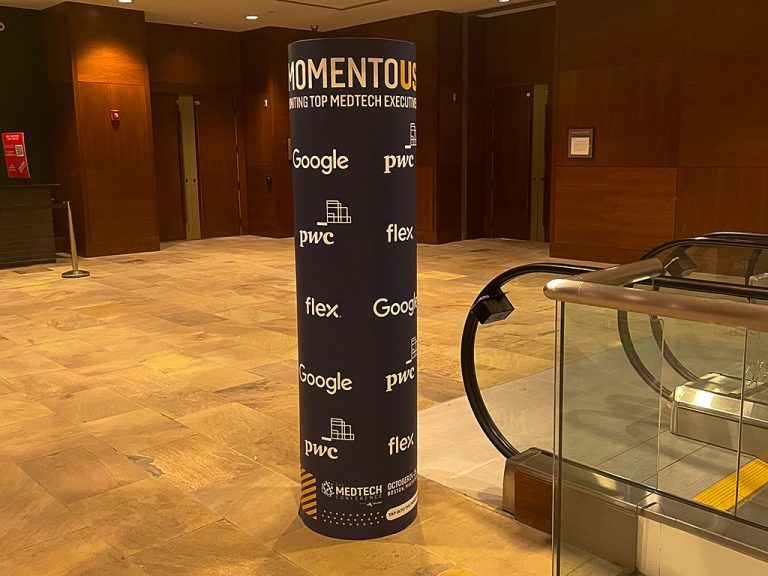 Lightup branded table centerpieces gallery - Illuminaria