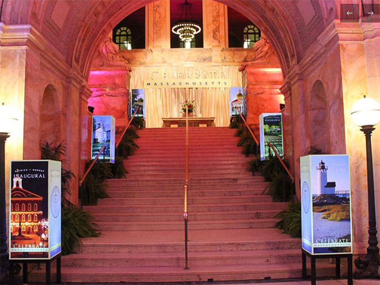 Lightup branded table centerpieces gallery - Illuminaria