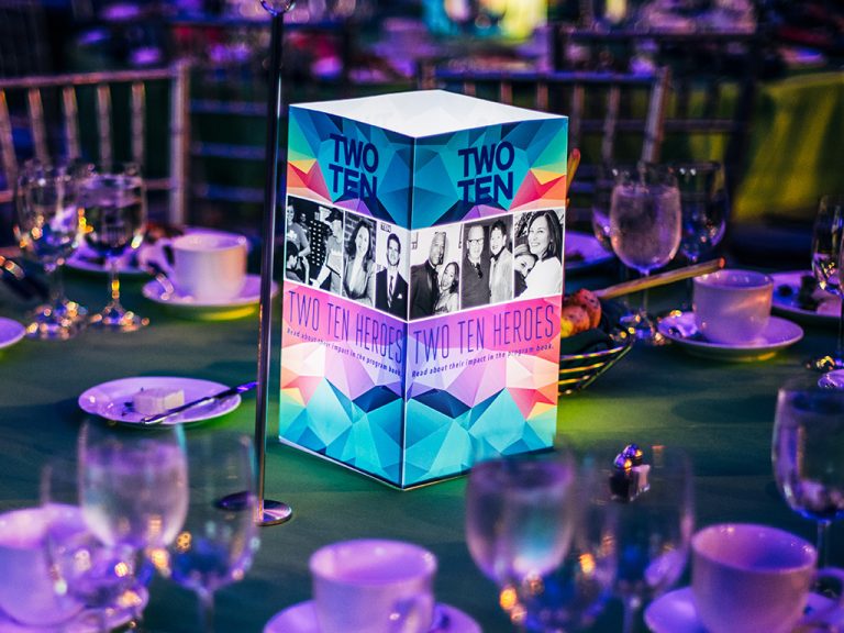 Lightup branded table centerpieces gallery - Illuminaria