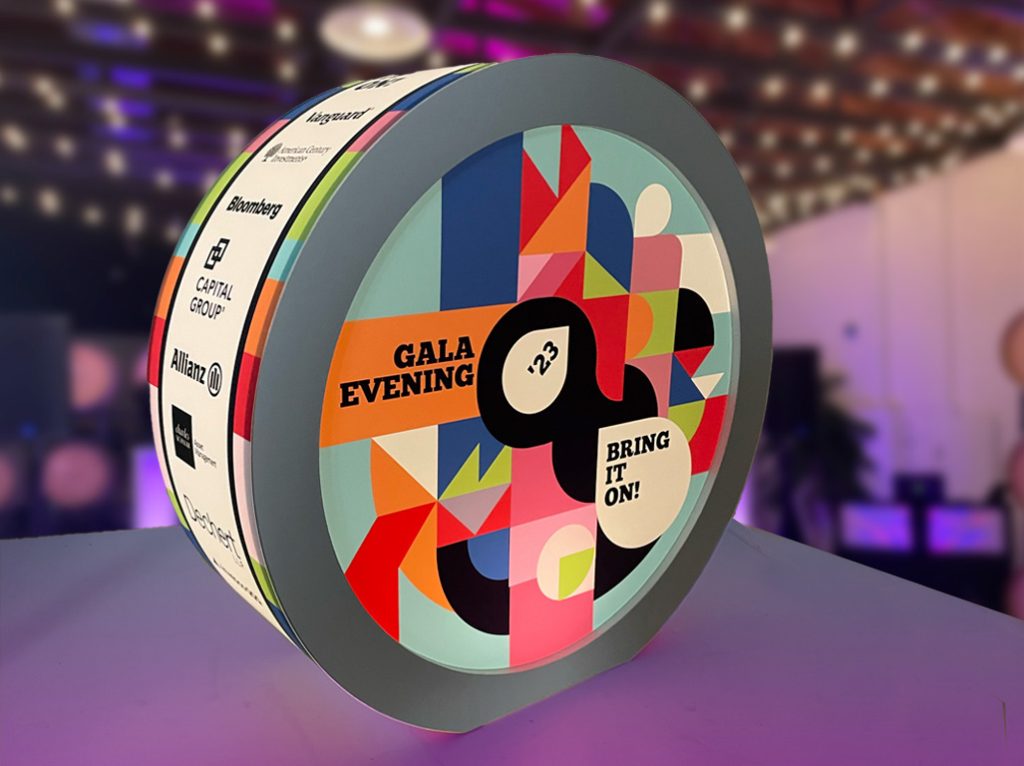 Lightup branded table centerpieces gallery - Illuminaria