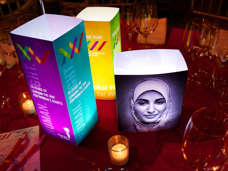 Lightup branded table centerpieces gallery - Illuminaria